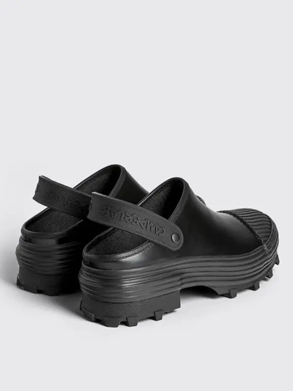 Camper Clogs - Black