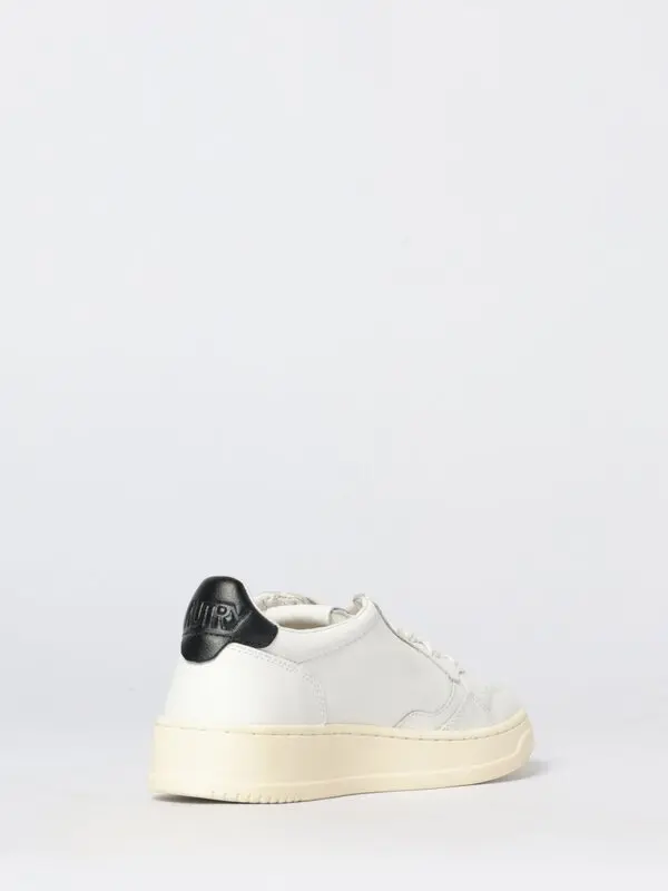 AUTRY Medalist Low Bi Leather Sneakers With Perforated Toe - Black