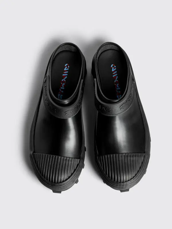 Camper Clogs - Black