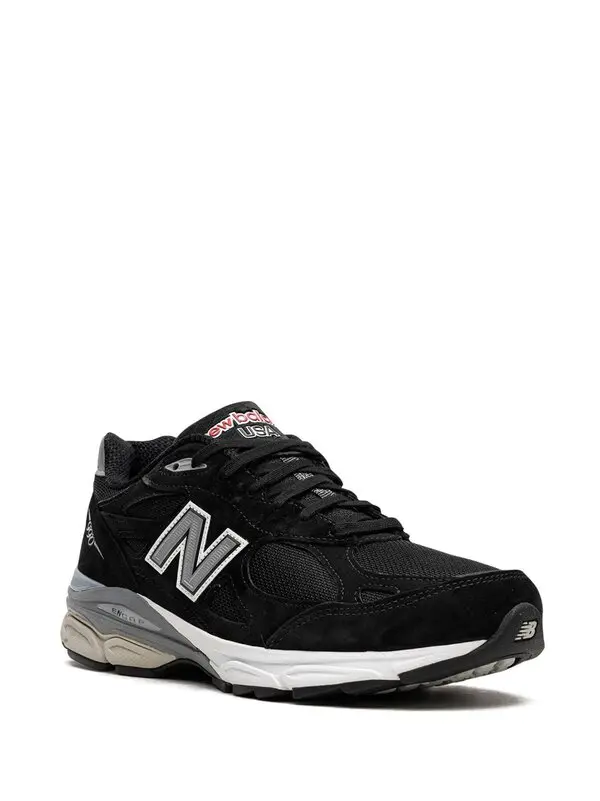 NEW BALANCE 990v3 Low-top Sneakers