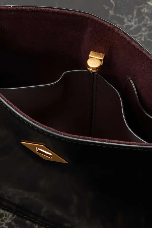 METIER Stowaway Shoulder Bag - Black