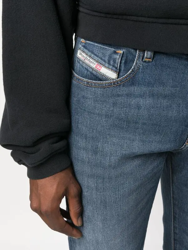DIESEL® D-strukt Slim-fit Jeans