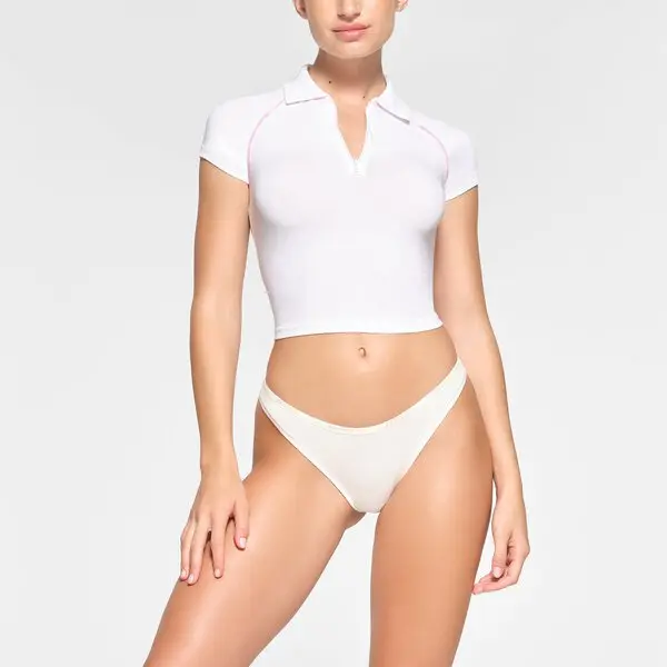 SKIMS New Vintage Sport Cropped Collared T Shirt