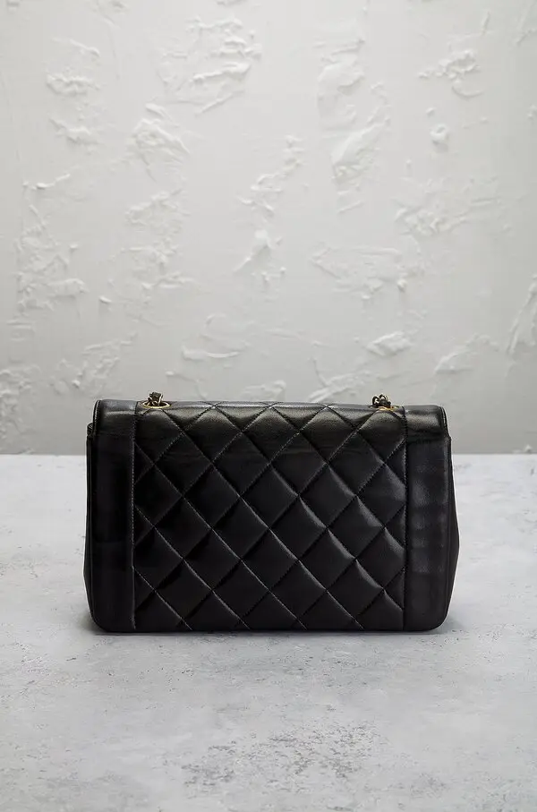 Chanel Vintage Diana Flap Bag - Black