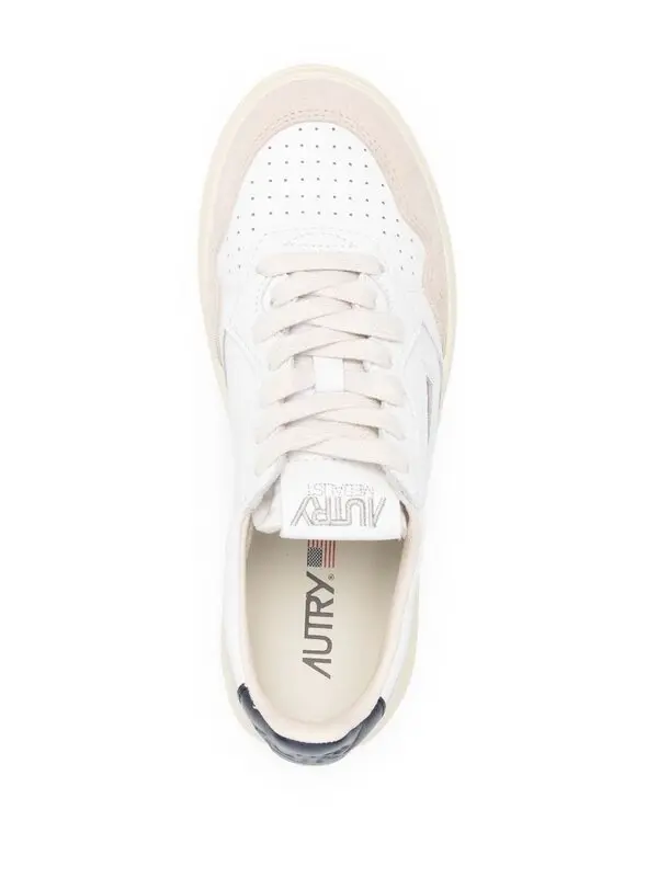 AUTRY Medalist Leather Sneakers - White