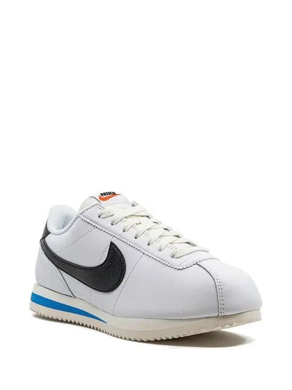 Nike Cortez Low-top Sneakers - White