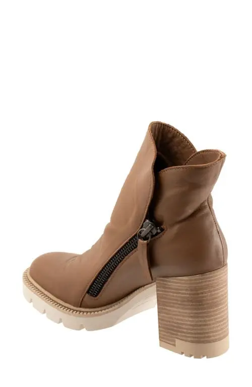 BUENO Elliott Block Heel Bootie - Walnut