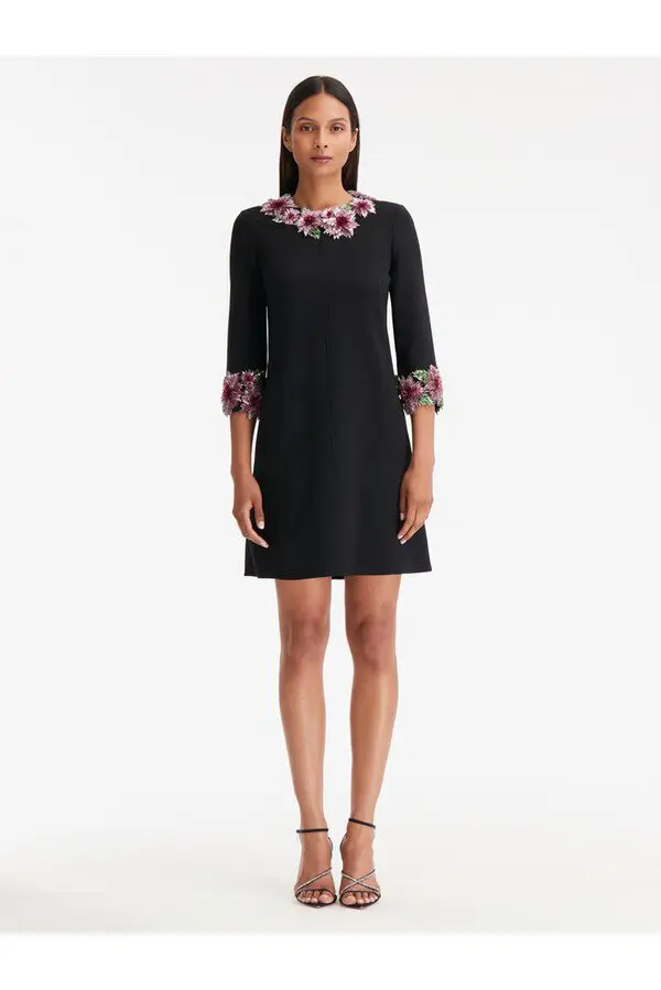 Oscar De La Renta Crystal Embroidered Shift Dress In Black - 50% Off |  Editorialist