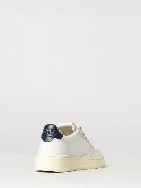 AUTRY Medalist Low Bi Leather Sneakers With Perforated Toe - White 2