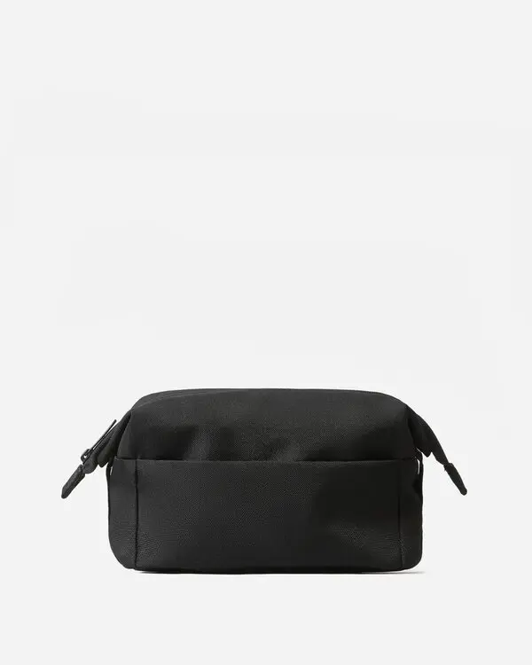 Everlane Renew Transit Catch-all Case - Black