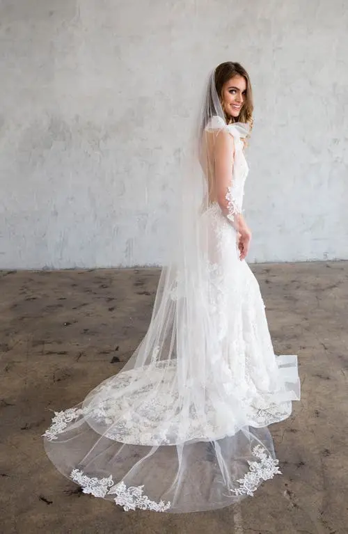 Brides & Hairpins Cadence Chapel Veil - Ivory