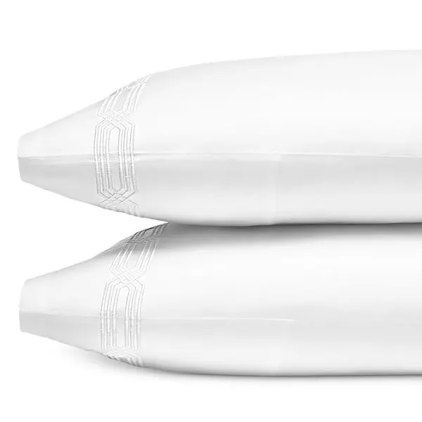 HUDSON PARK COLLECTION Italian Tivoli Embroidered King Pillowcase Exclusive - White