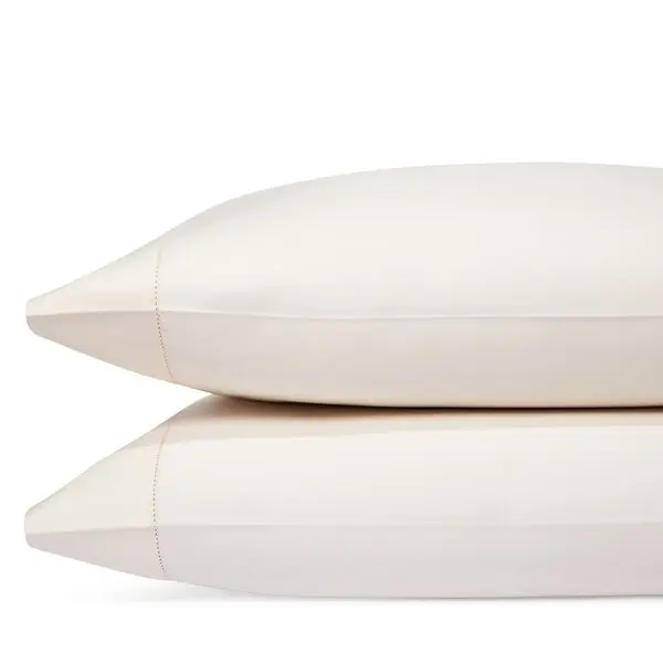 HUDSON PARK COLLECTION 680tc King Sateen Pillowcase, Pair Exclusive - Vanilla Sky