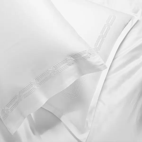 HUDSON PARK COLLECTION Italian Tivoli Embroidered Flat Sheet, Queen Exclusive - White