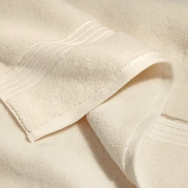 HUDSON PARK COLLECTION Luxe Turkish Bath Towel Exclusive - Ivory