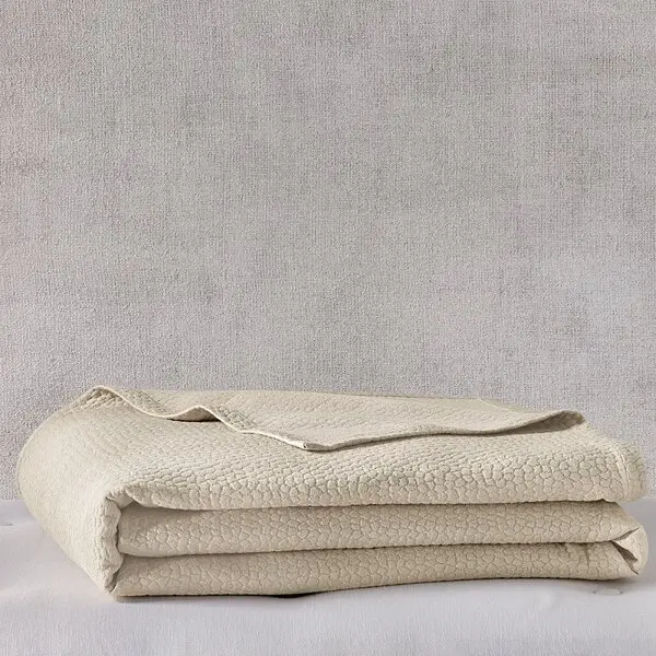 HUDSON PARK COLLECTION Signature Pebbled Matelasse Coverlet, Full/queen Exclusive - Beige