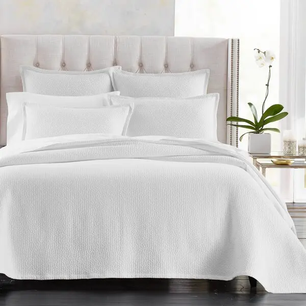 HUDSON PARK COLLECTION Signature Pebbled Matelasse Coverlet, King Exclusive - Cloud