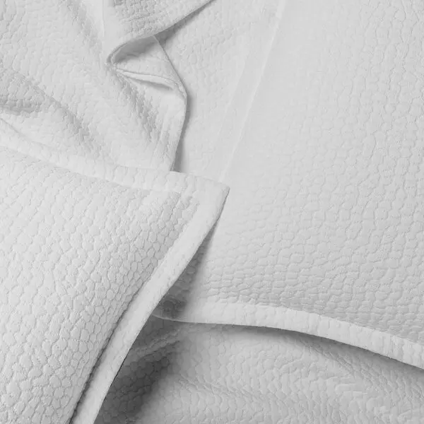 HUDSON PARK COLLECTION Signature Pebbled Matelasse Coverlet, King Exclusive - Cloud