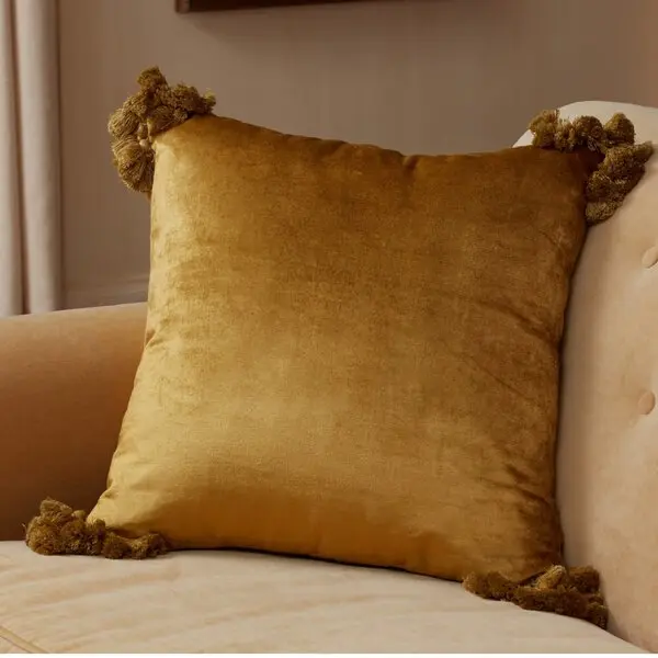 ROSELLI Raj Velvet Decorative Pillow, 20 X 20 - Olive