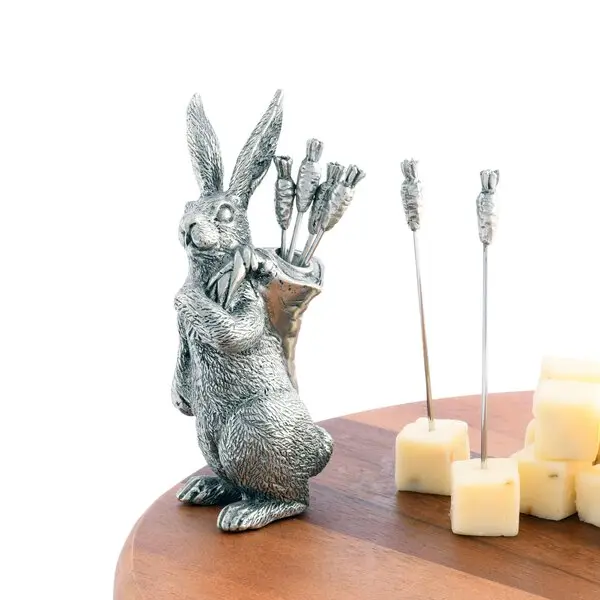VAGABOND HOUSE Rabbit With Carrot Picks