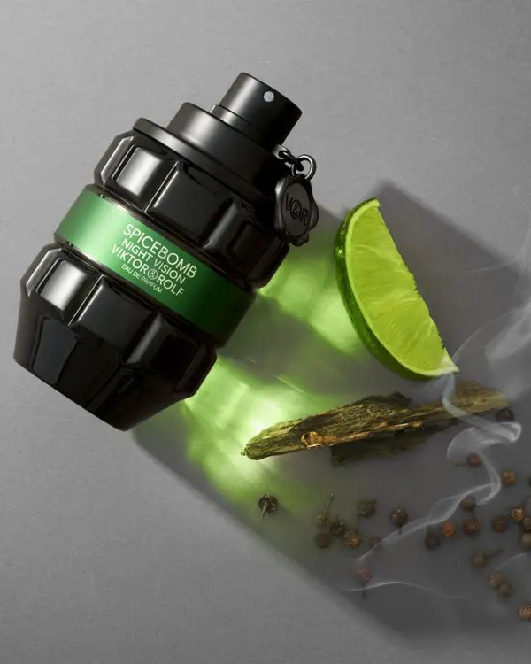 Viktor & Rolf Spicebomb Night Vision Eau De Parfum 3.04 Oz