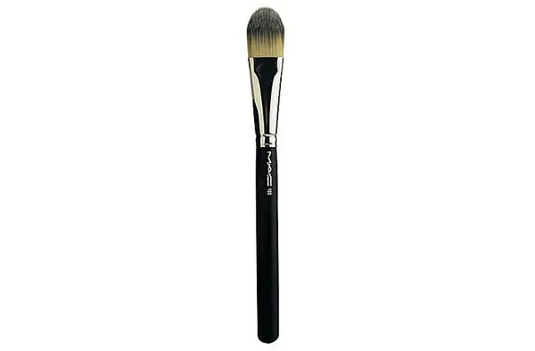 MAC COSMETICS 190 Foundation Brush - No Color