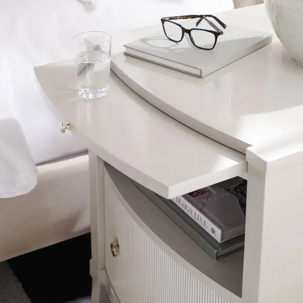 CARACOLE New Love Nightstand