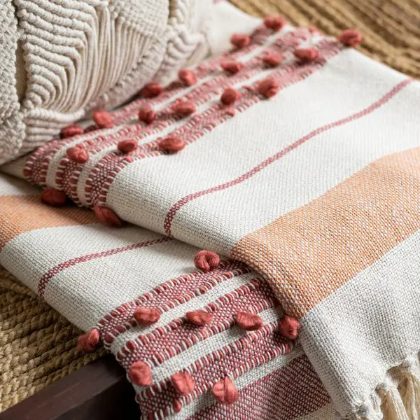 Livabliss Yemaya Throw Blanket - Burgandy