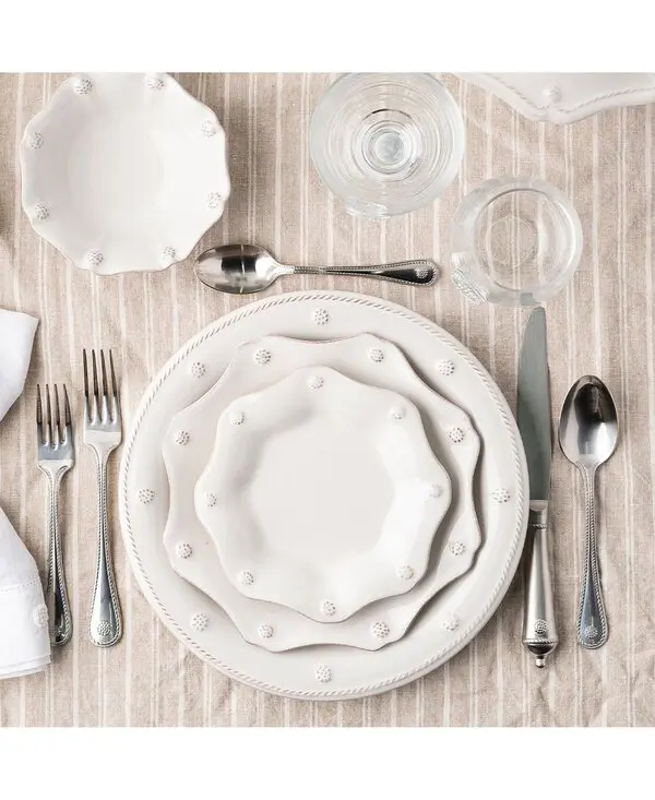JULISKA Berry & Thread 16 Piece Dinnerware Set, Service For 4 - Whitewash