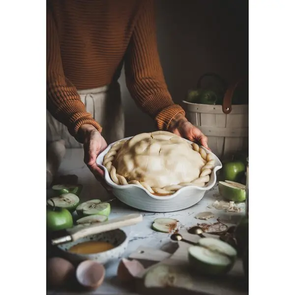 FARMHOUSE POTTERY Laurel Pie Dish