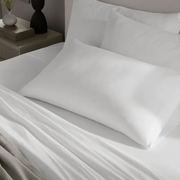 BOLL & BRANCH Flannel Pillowcase Set, King - White
