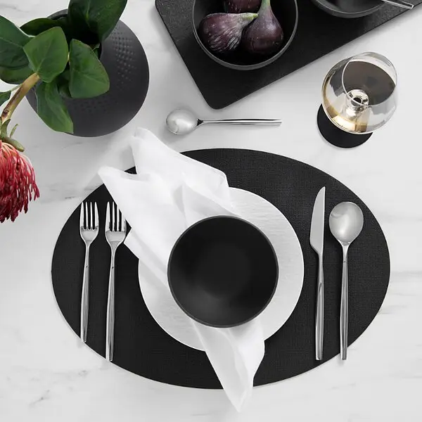 VILLEROY & BOCH Manufacture Rock Oval Faux Leather Reversible Placemat, Set Of 4 - Black