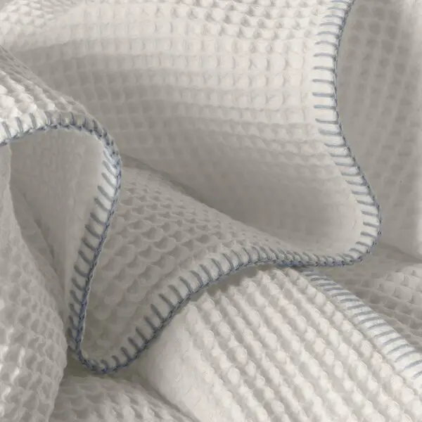 BOLL & BRANCH Waffle Cotton Bed Blanket, King/cali King - White/hydrangea Whipstitch