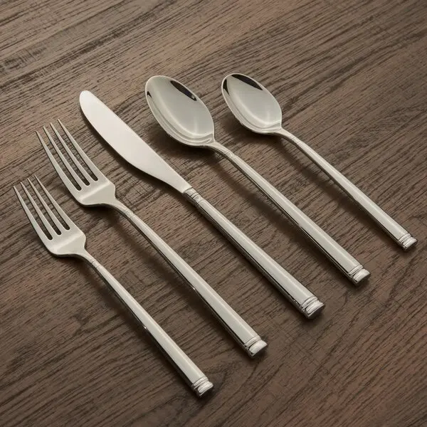 CAMBRIDGE Silversmiths Emmy Mirror 20 Piece Flatware Set, Service For 4