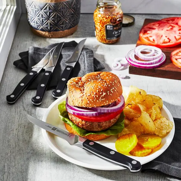 ZWILLING Pro 4-piece Steak Set - Black