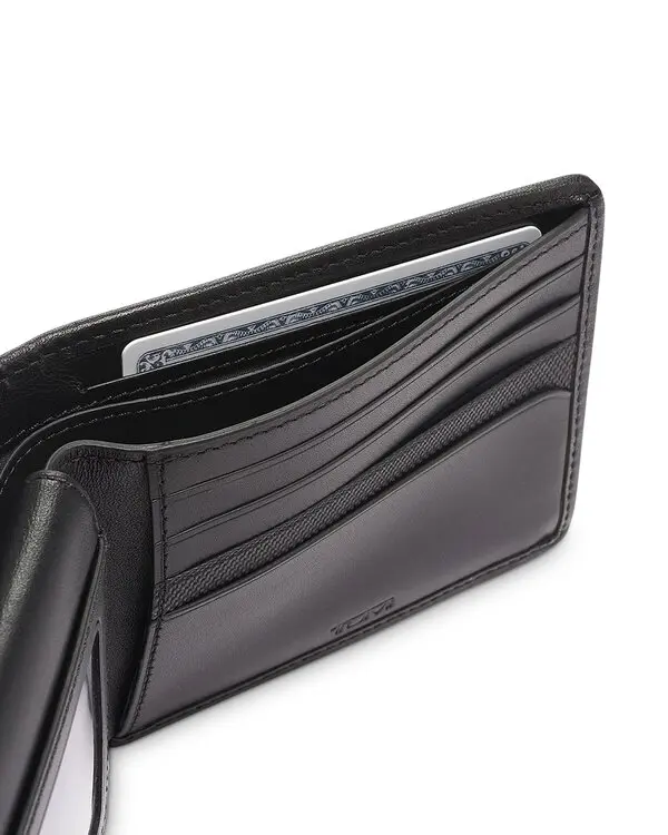 Tumi Global Removable Passcase