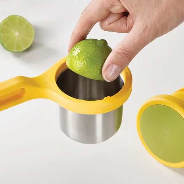 JOSEPH JOSEPH Helix Citrus Press