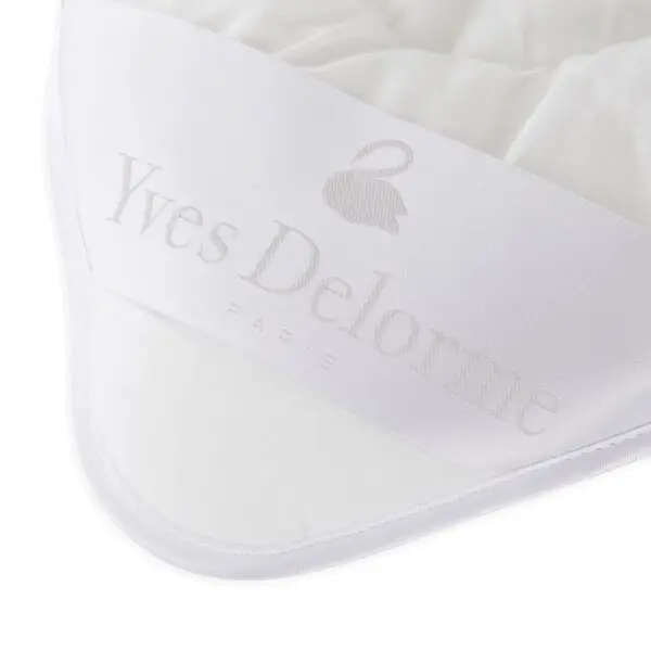 YVES DELORME Actuel Comforter, King