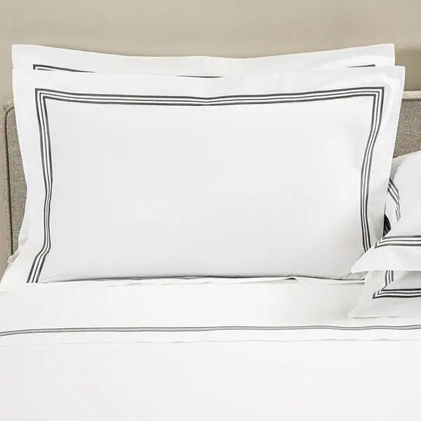 Frette Triplo Poplin Sham, Standard - White/slate Gray