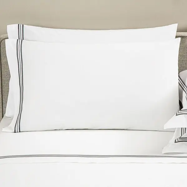 Frette Triplo Poplin Pillowcase, King - White/slate Gray