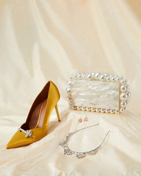 Cult Gaia Eos Clutch - Ivory
