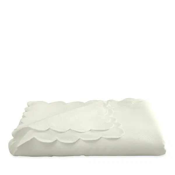 MATOUK Savannah Gardens Tablecloth, 90 Round - Ivory/ivory