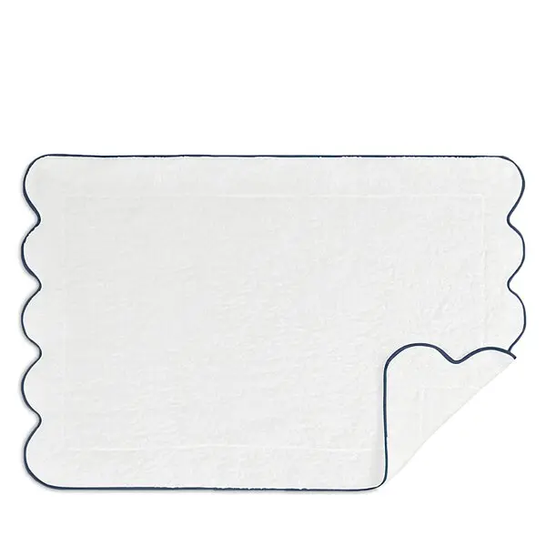 MATOUK Cairo Scallop Tub Mat - Navy