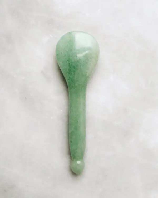 MOUNT LAI The Jade Acupressure Gua Sha Spoon