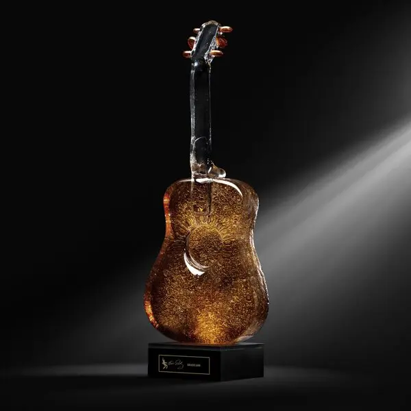KOSTA BODA Elvis X Graceland Limited Edition