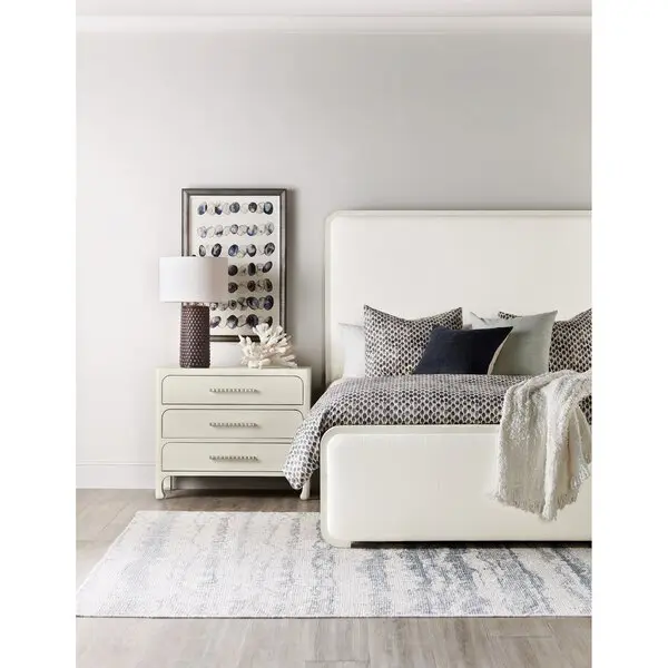 HOOKER FURNITURE Serenity Ashore Queen Upholstered Panel Bed