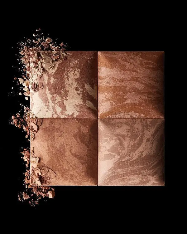 HOURGLASS Ambient Lighting Bronzer - Diffused Bronze Light