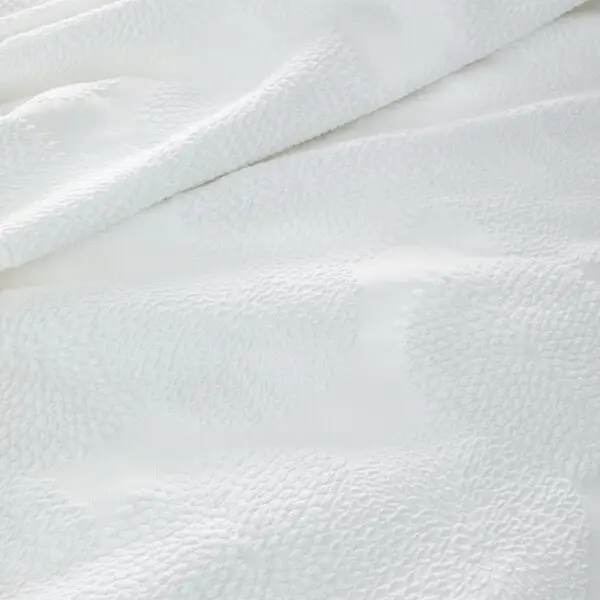 ANNE DE SOLENE Dahlia Coverlet, King - Blanc