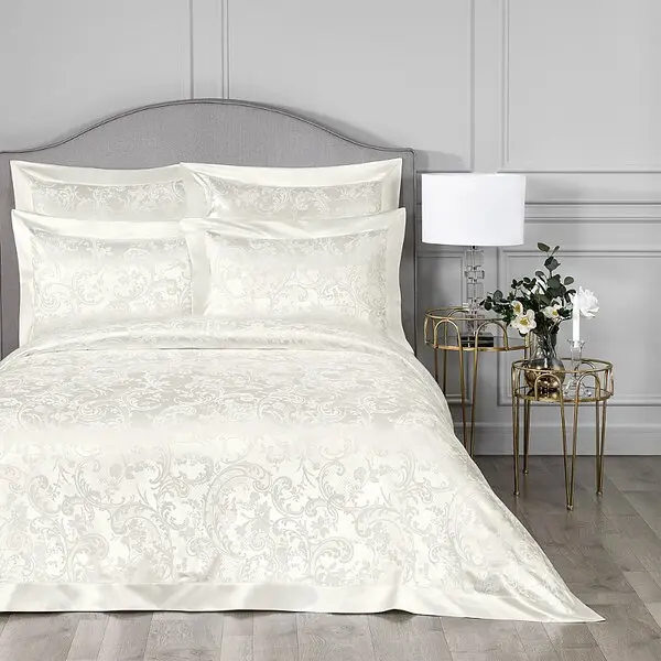 TOGAS House Of Textiles Lara Silk Duvet Cover, Queen - Pearl
