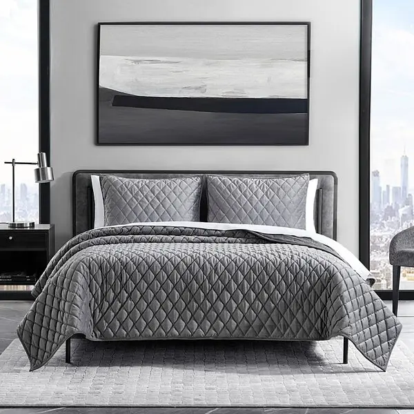 Vera Wang Diamond Velvet Quilt Set, Queen - Soft Charcoal